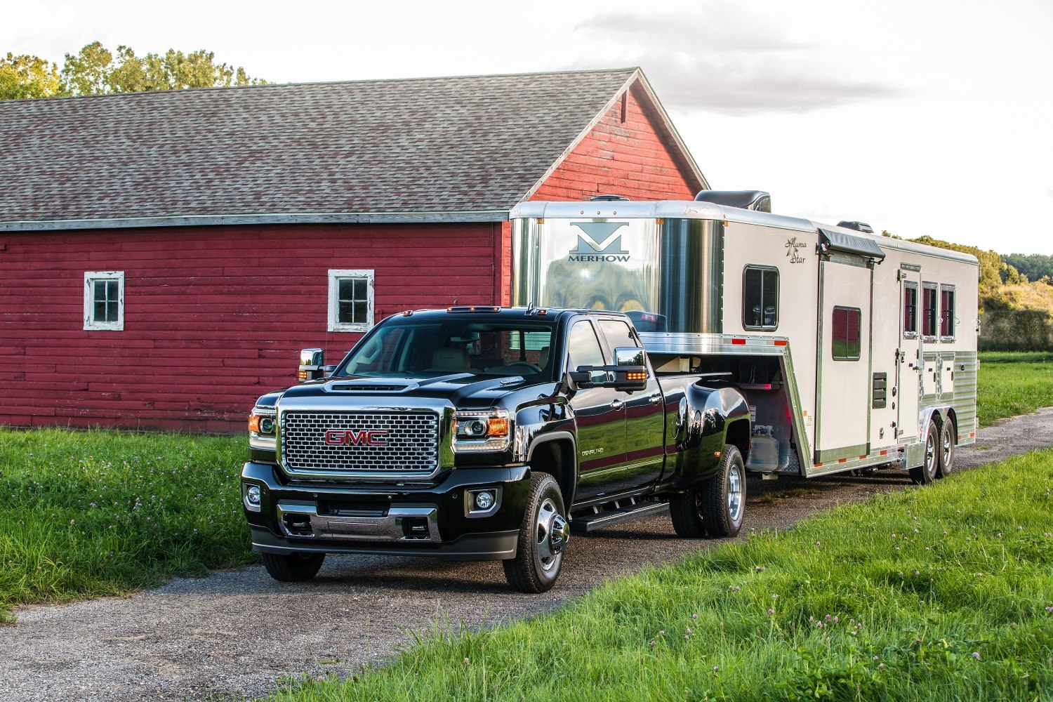 GMC Sierra 3500HD technical specifications and fuel economy